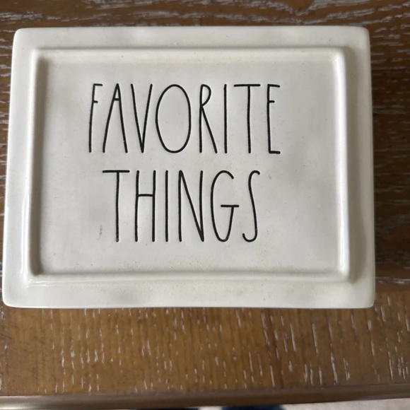 Rae Dunn | Art | Rae Dunn Ceramic Favorite Things Covered Jewelry Box ...